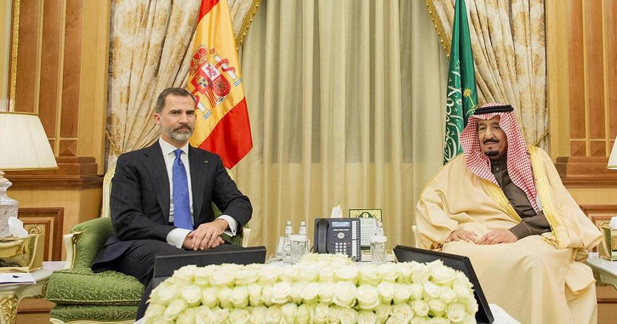 La Nación / Rey Salman de Arabia Saudita recibe a Felipe VI