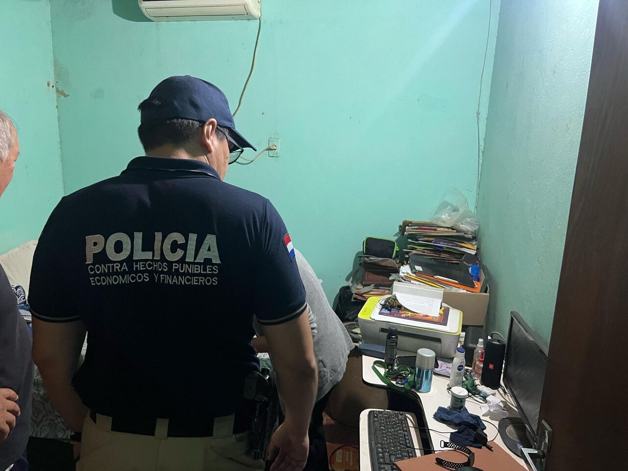 Diario Hoy Red De Pornografía Infantil Docente Descargaba Y Enviaba