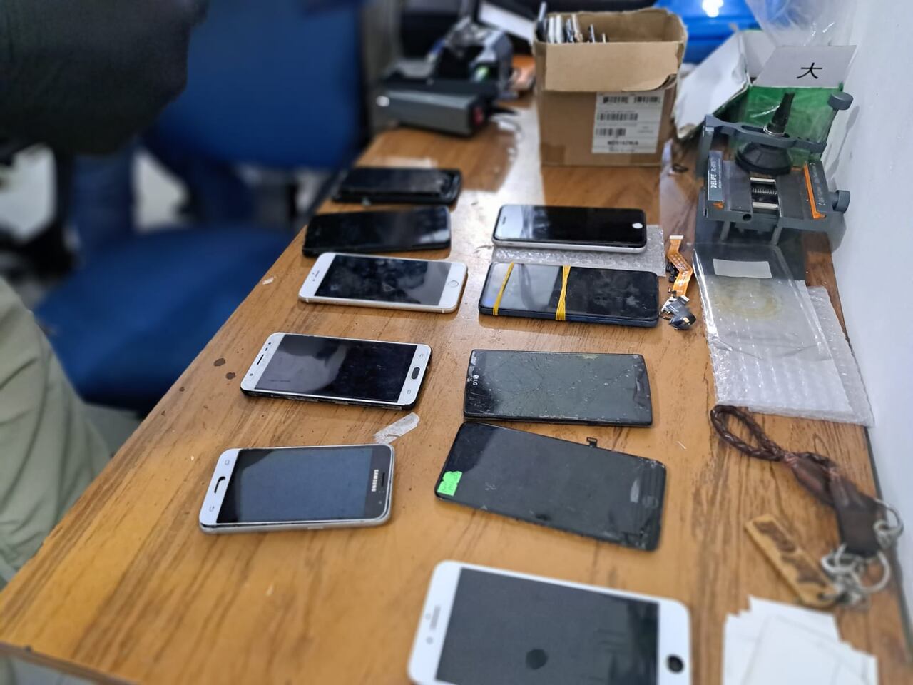 Diario HOY | Roban celulares de alta gama y venden ‘legalmente’: formas ...