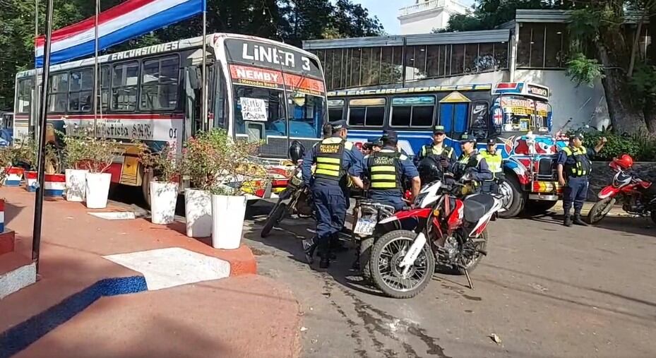 Diario HOY | Municipalidad de Asunción intensifica trabajos de limpieza ...