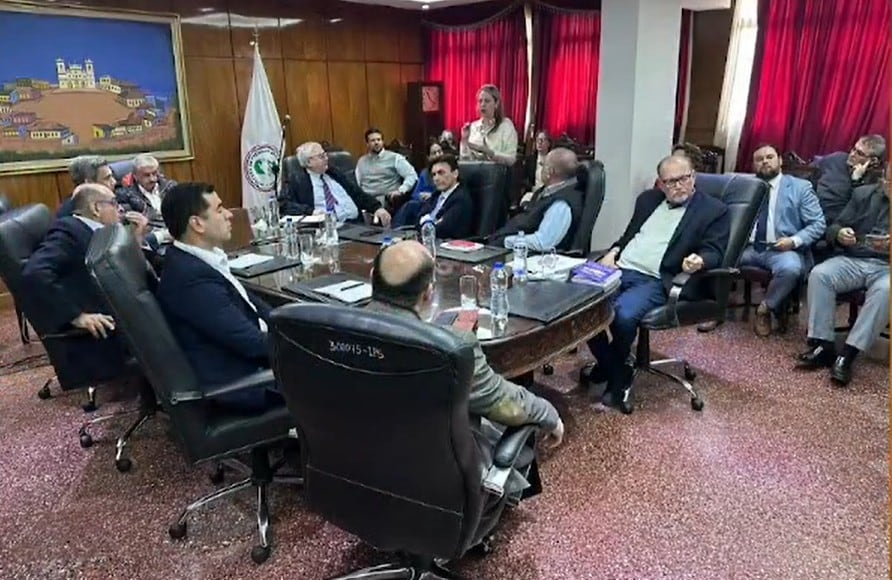Diario HOY | Senado define hoy Caja Fiscal y Caja Parlamentaria